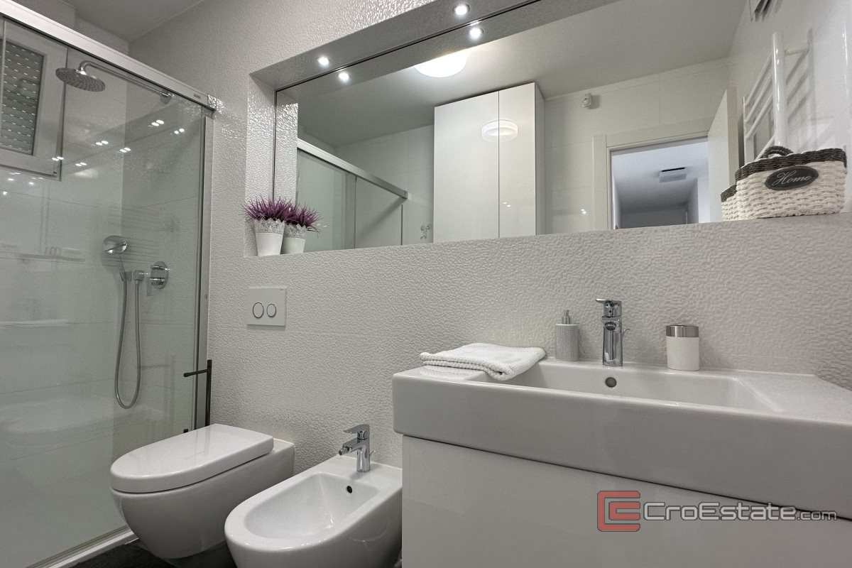 Hrvatska,Split - Dragovode – Jedinstven penthouse s prostranom terasom ...