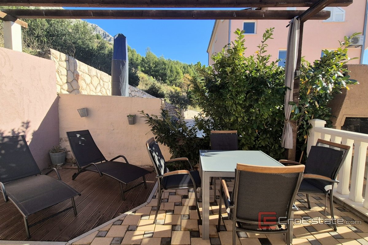 Croatia,Omis - Semi-detached house with two apartments